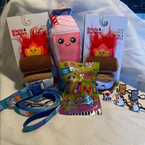 Boots & Barkley | Cat | Nib Cat Themed Bundle Set Retails 3 | Poshmark